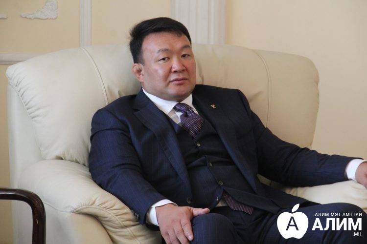 Н Түвшинбаярын шүүх хуралд 10 гэрч оролцуулахаар болж хойшлуулжээ